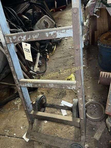 Antique hand truck dolly - Nutt Auction