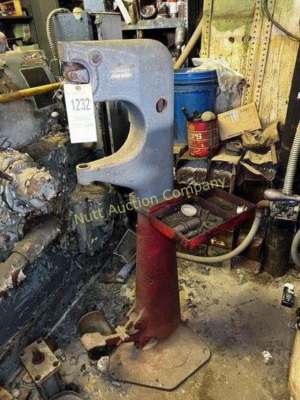 Chicago rivet and machine punch press foot powered riveter - Nutt Auction