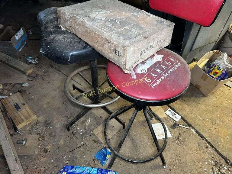 Work stools - Nutt Auction