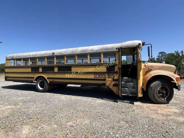 1991 International School Bus - Nutt Auction