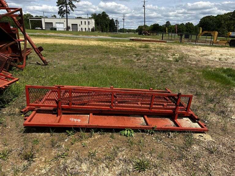 Cattle working pen - Nutt Auction