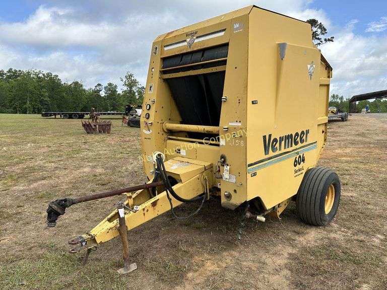 Vermeer 604 Series L Round Baler W/Monitor & Manuals - Nutt Auction
