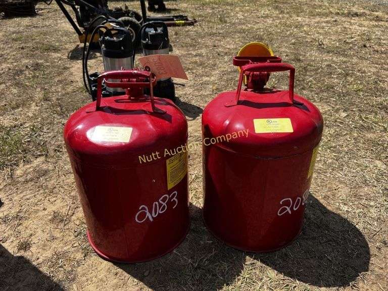 Qty 2 Safe-T-Way 5 Gallon Gas Cans - Nutt Auction