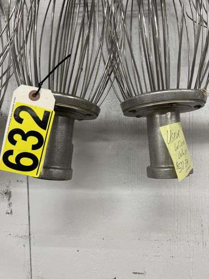 (7) used wire whips, misc fittings - Nutt Auction