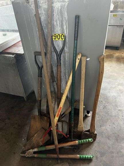 Yard tools axes, shovels, pitch fork - Nutt Auction