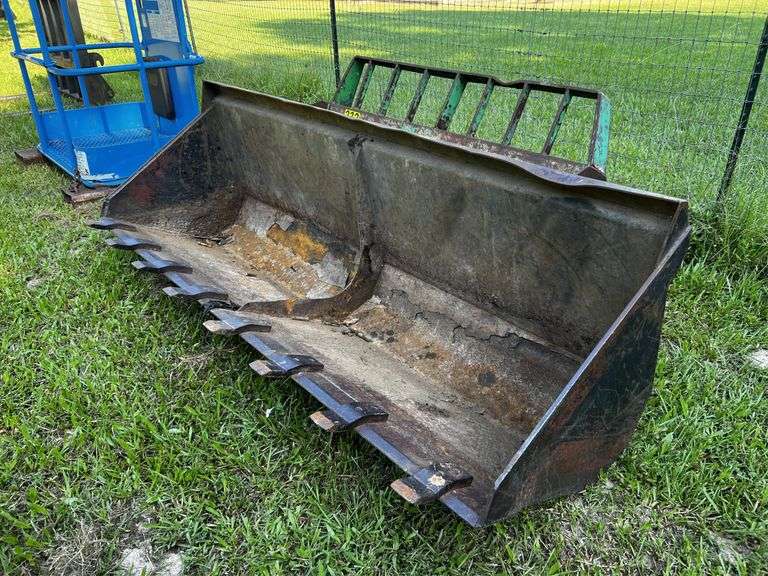 Telehandler bucket - 78” - Nutt Auction