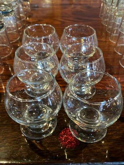(6) Small Drinking Glasses & Glenlivet Glass - NW Asset Services