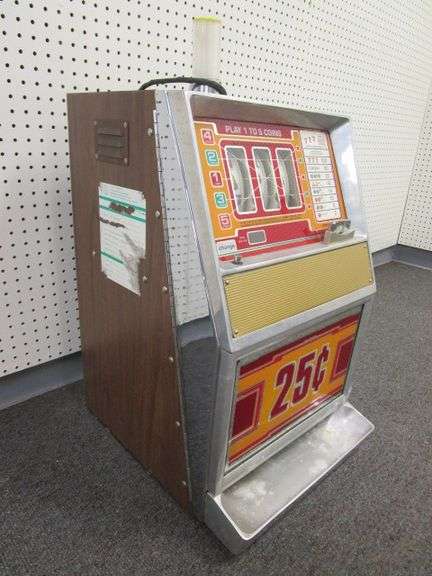 Jennings 25 Cent Electric Slot Machine - Oberman Auctions