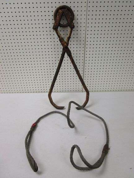 Puller Tongs & a Tow Cable - Oberman Auctions