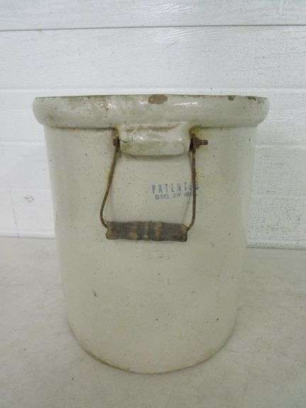 Red Wing 6 Gallon Large Wing Jar w/Bail Handles - Oberman Auctions