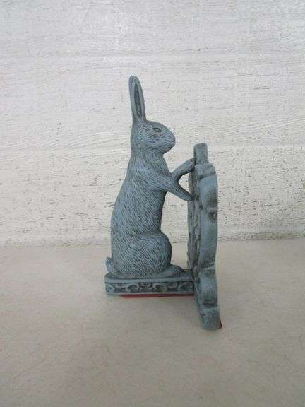 Cast Iron Rabbit Bookends - Oberman Auctions