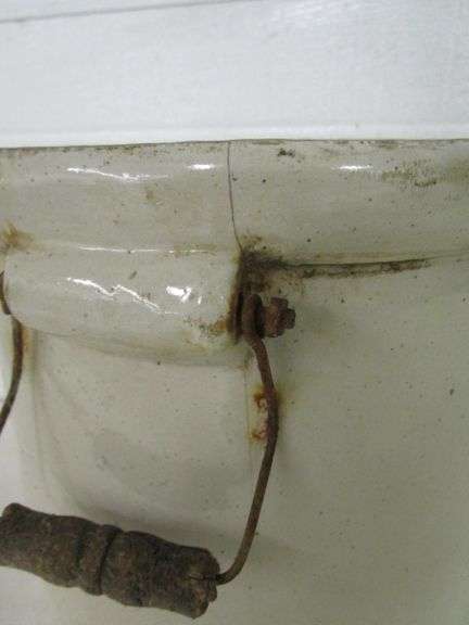 Red Wing 6 Gallon Large Wing Jar w/Bail Handles - Oberman Auctions