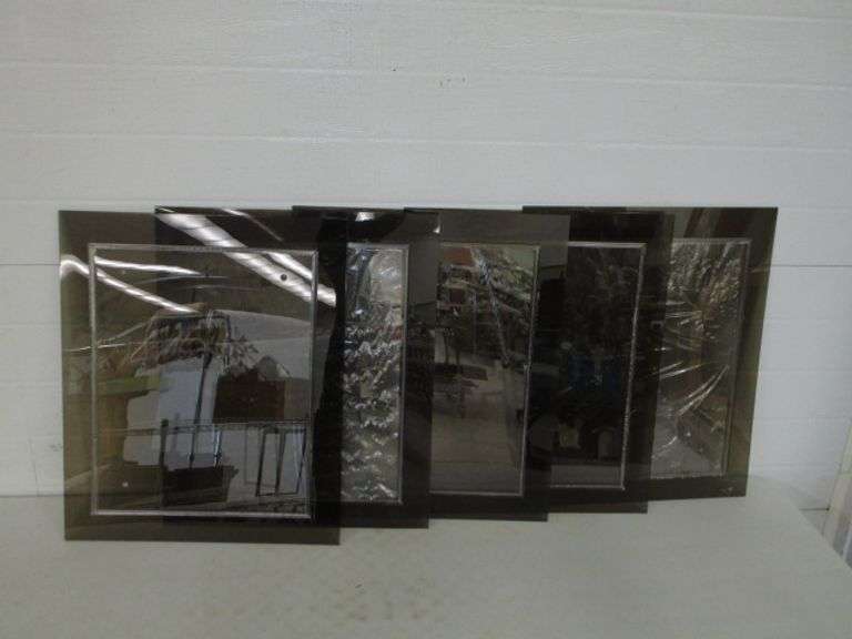 5 - Lexan Wall Mount Advertising Displays - Oberman Auctions