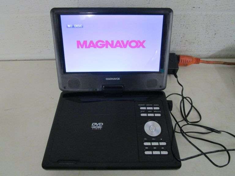 Magnavox 9" Portable DVD/CD Player - Oberman Auctions