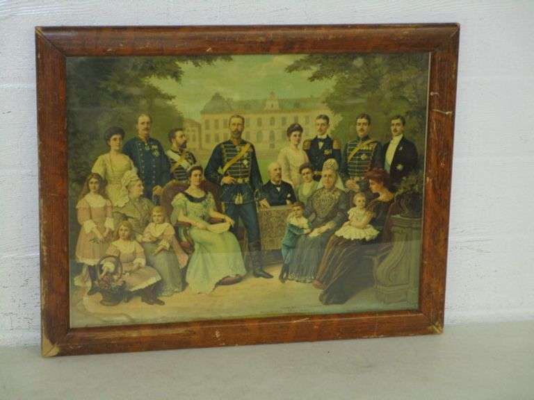 Framed Swedish Royal Family of Gustav V - Oberman Auctions