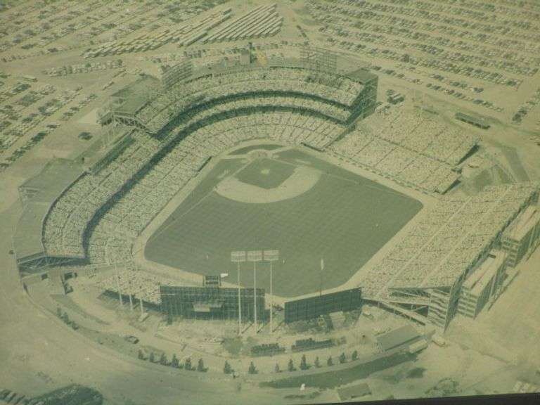 Framed Metropolitan Stadium Print - Oberman Auctions