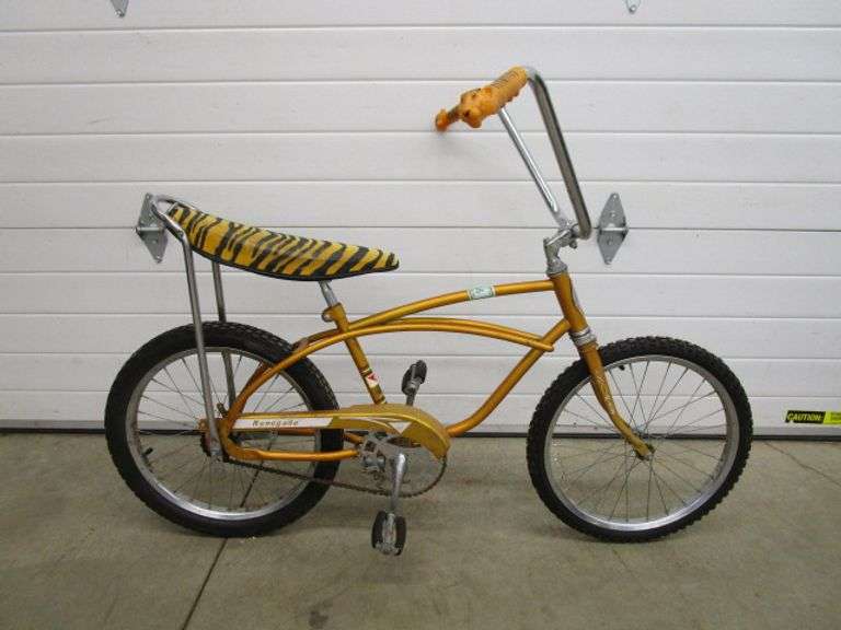 1960's AMF Renegade 20" Boys Bicycle - Oberman Auctions