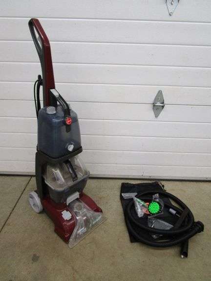 Hoover Power Scrub Deluxe Carpet Cleaner - Oberman Auctions