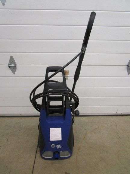 AR Blue Clean 383 Electric Pressure Washer - Oberman Auctions