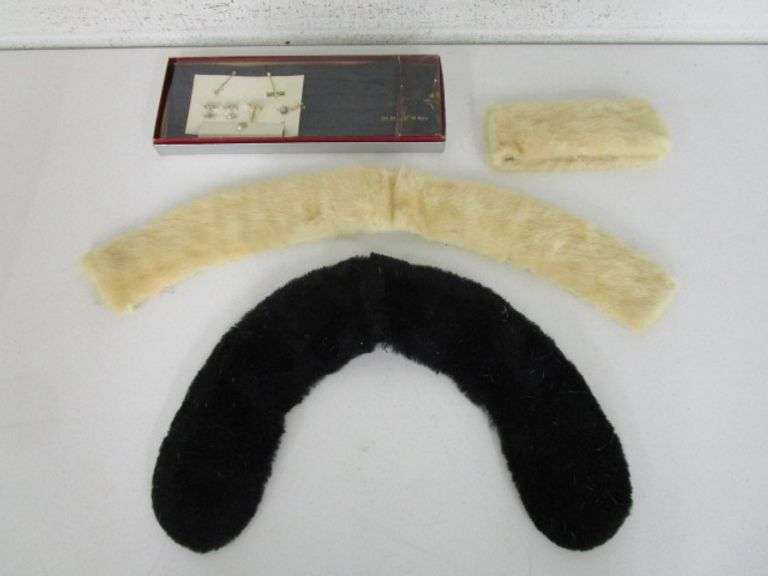 Fur Collar, Faux Fur Collar, Cumberbun & Bow Tie - Oberman Auctions