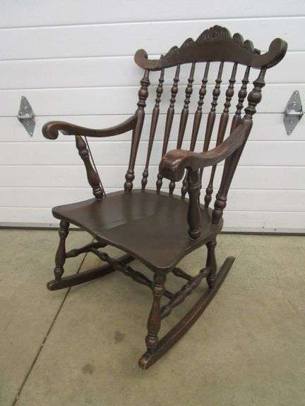 Oak Spindle & Carved Back Rocker - Oberman Auctions