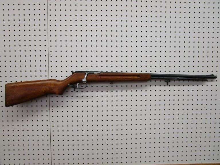 Mossberg Model 40 .22 LR Cal. Bolt Action Rifle - Oberman Auctions