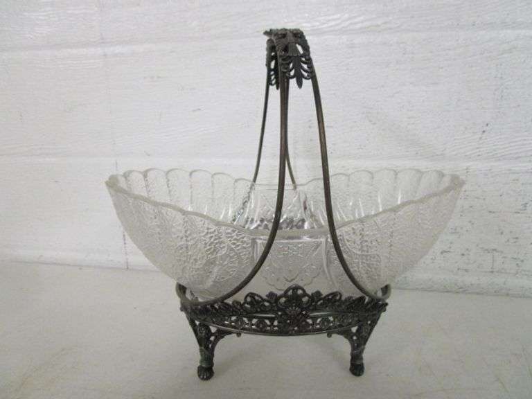 Victorian Pattern Glass Brides Bowl - Oberman Auctions