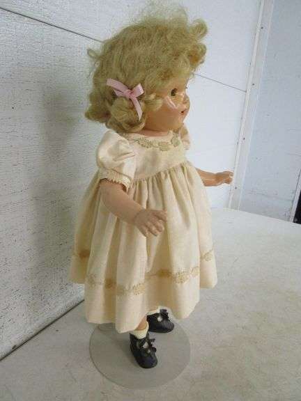 Effanbee Mary Ann Composition Doll - Oberman Auctions