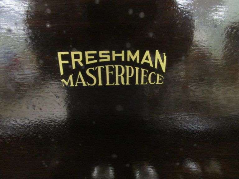 Freshman Masterpiece Model 5F5 Battery Set Radio - Oberman Auctions