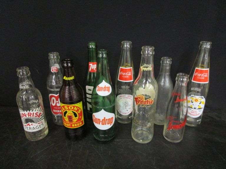 10 - Vintage Soft Drink Bottles - Oberman Auctions