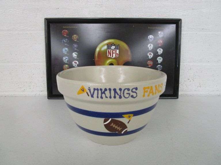 Vikings Fans Snacks Bowl & a NFL Serving Tray - Oberman Auctions