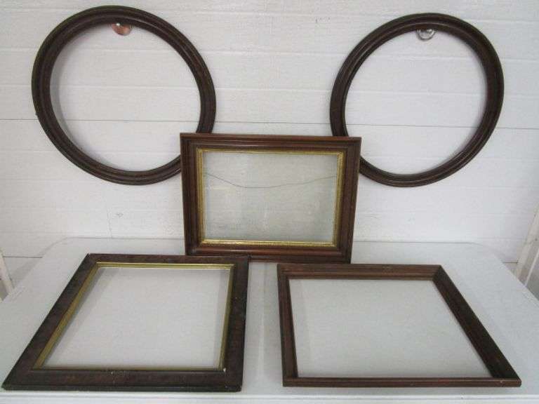 5 - Victorian Era Picture Frames - Oberman Auctions