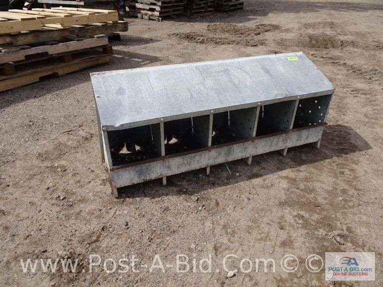 5 Hole Galvanized Chicken Nesting Box, With Rubber - Elsenpeter ...