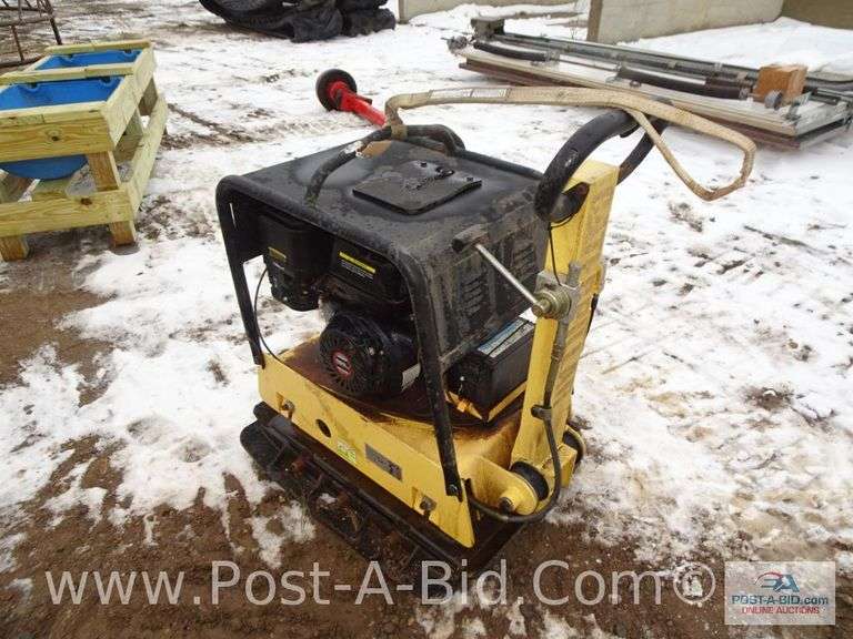 Caterpillar Plate Compactor, H - Elsenpeter Auctions & Real Estate, Inc ...