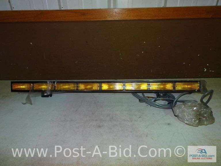 Whelen LED Light Bar - Elsenpeter Auctions & Real Estate, Inc. dba Post ...