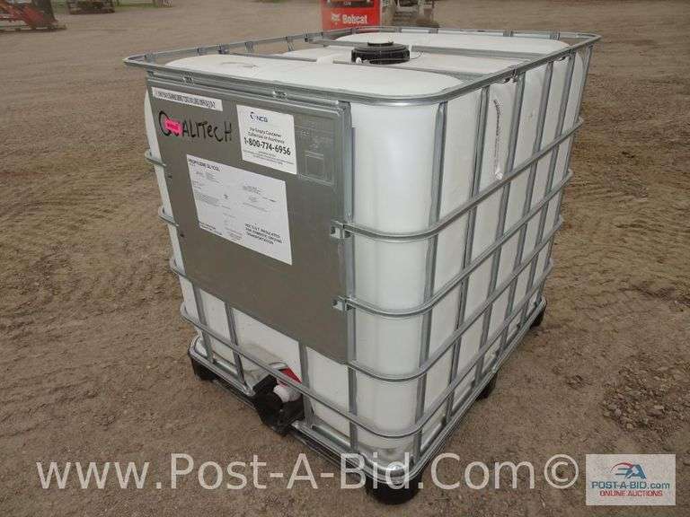 Poly Tank, 250 Gallon, Ow - Elsenpeter Auctions & Real Estate, Inc. dba ...