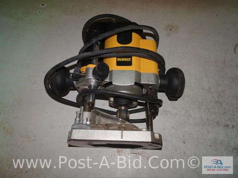 DeWalt DW621, 2 HP Router - Elsenpeter Auctions & Real Estate, Inc. dba ...