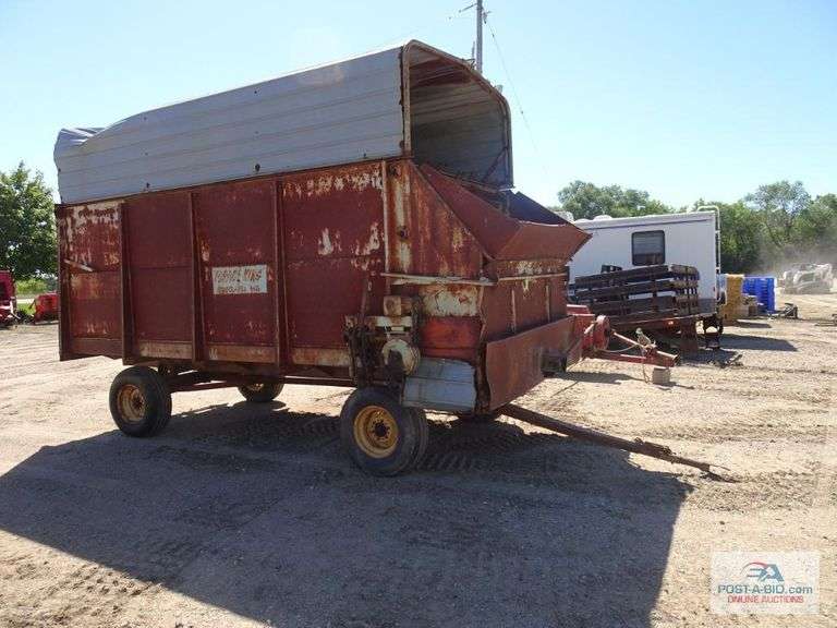 Forage King Silage Box, Owner - Elsenpeter Auctions & Real Estate, Inc ...