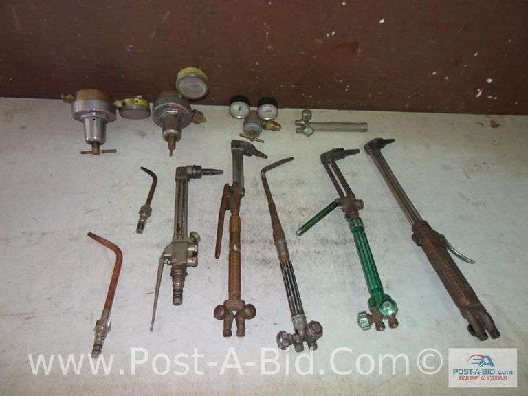 Box Of Assorted Torches A - Elsenpeter Auctions & Real Estate, Inc. dba ...