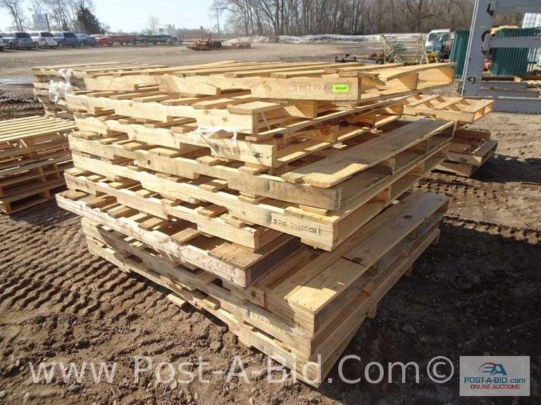 10-Large Wood Pallets. - Elsenpeter Auctions & Real Estate, Inc. dba ...