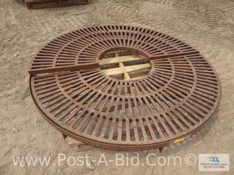 60" Cast Iron Tree Ring. - Elsenpeter Auctions & Real Estate, Inc. dba ...