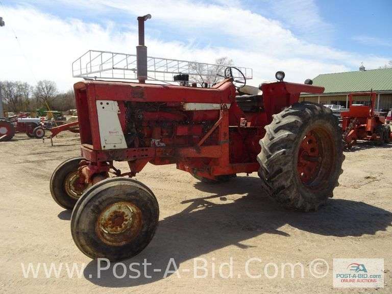 1967 Farmall 706 Wide Fro - Elsenpeter Auctions & Real Estate, Inc. dba ...