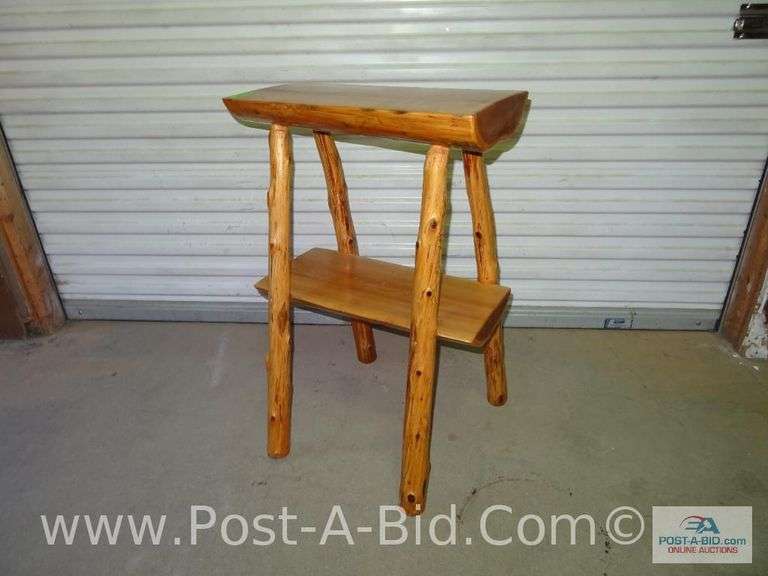 Split Log Table 36" T x 24" W. - Elsenpeter Auctions & Real Estate, Inc ...