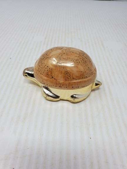 Turtle-shaped Avon bottle - Parrott