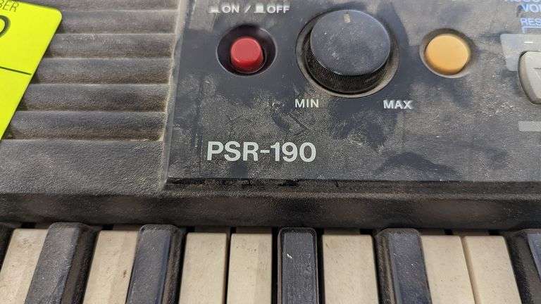 Yamaha PSR-190 Electric Keyboard - Parrott Marketing Group
