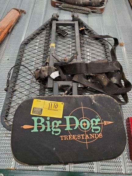 Big Dog Brand Folding Tree Stand - Parrott Marketing Group