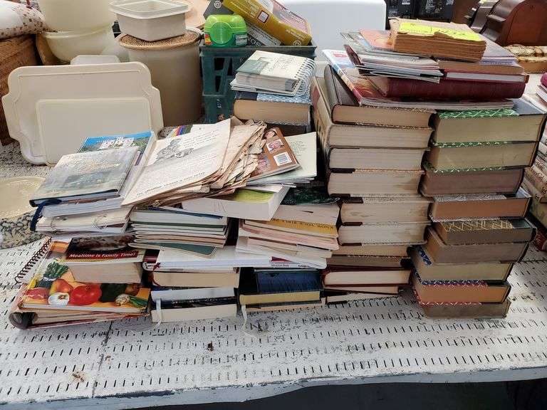 Large lot of books, Reader's Digest and cookbooks - Parrott Marketing Group