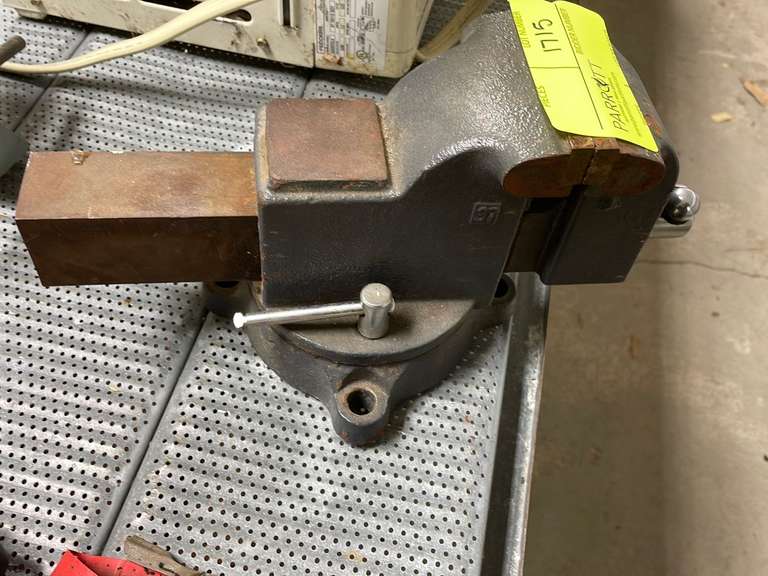 Table Top Mount Vice - Parrott Marketing Group