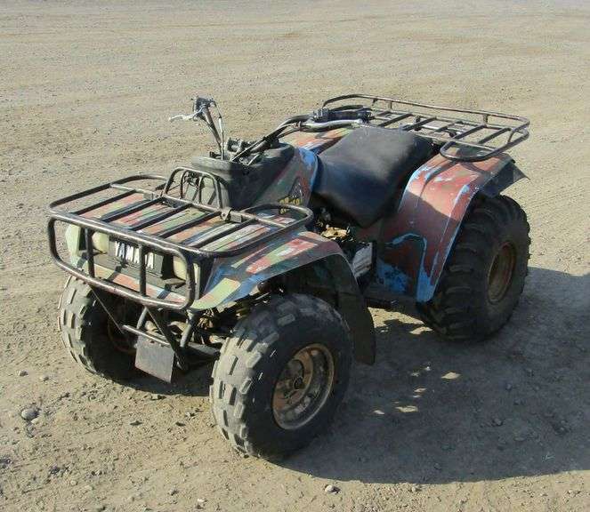 E-532 1986 Yamaha Moto 4 ATV - Pickett Auction Service