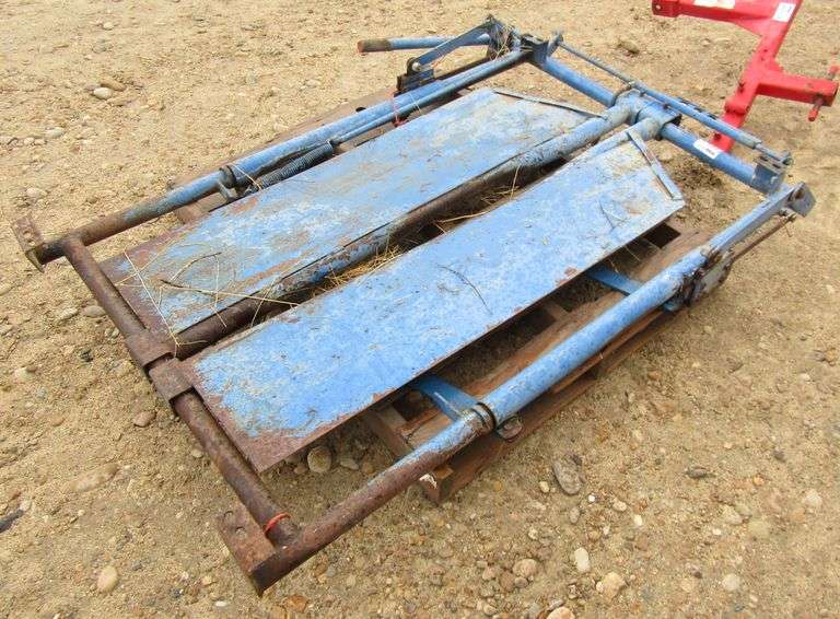 Z-1392 Automatic Cattle Head Catch - Pickett Auction Service